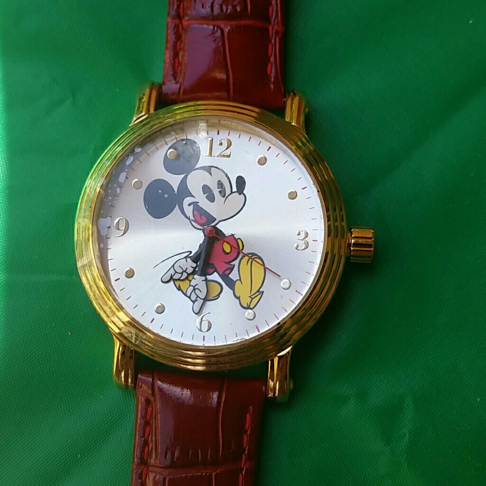 Official Disney Mickey Mouse Unisex Watch - Gem